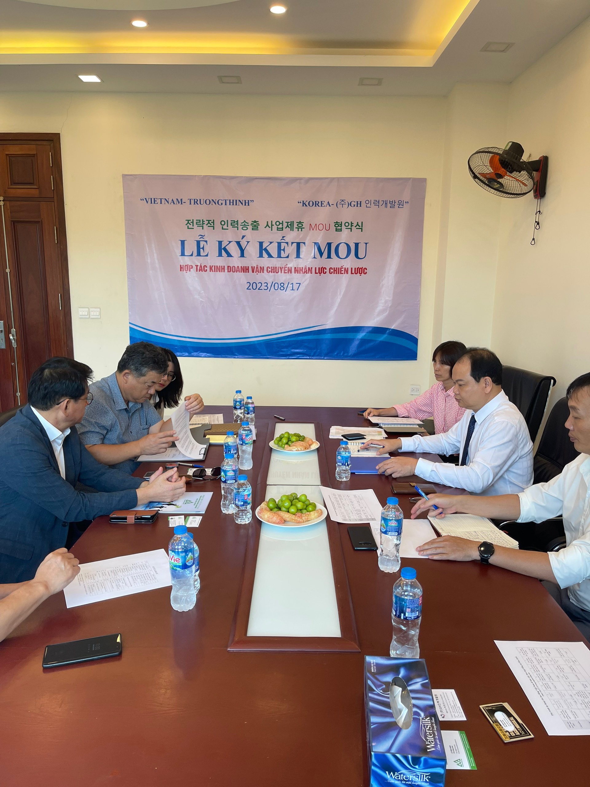 Đối tác Hàn Quốc kí kết hợp đồng với Trường Thịnh - Trường Thịnh IMC Việt Nam