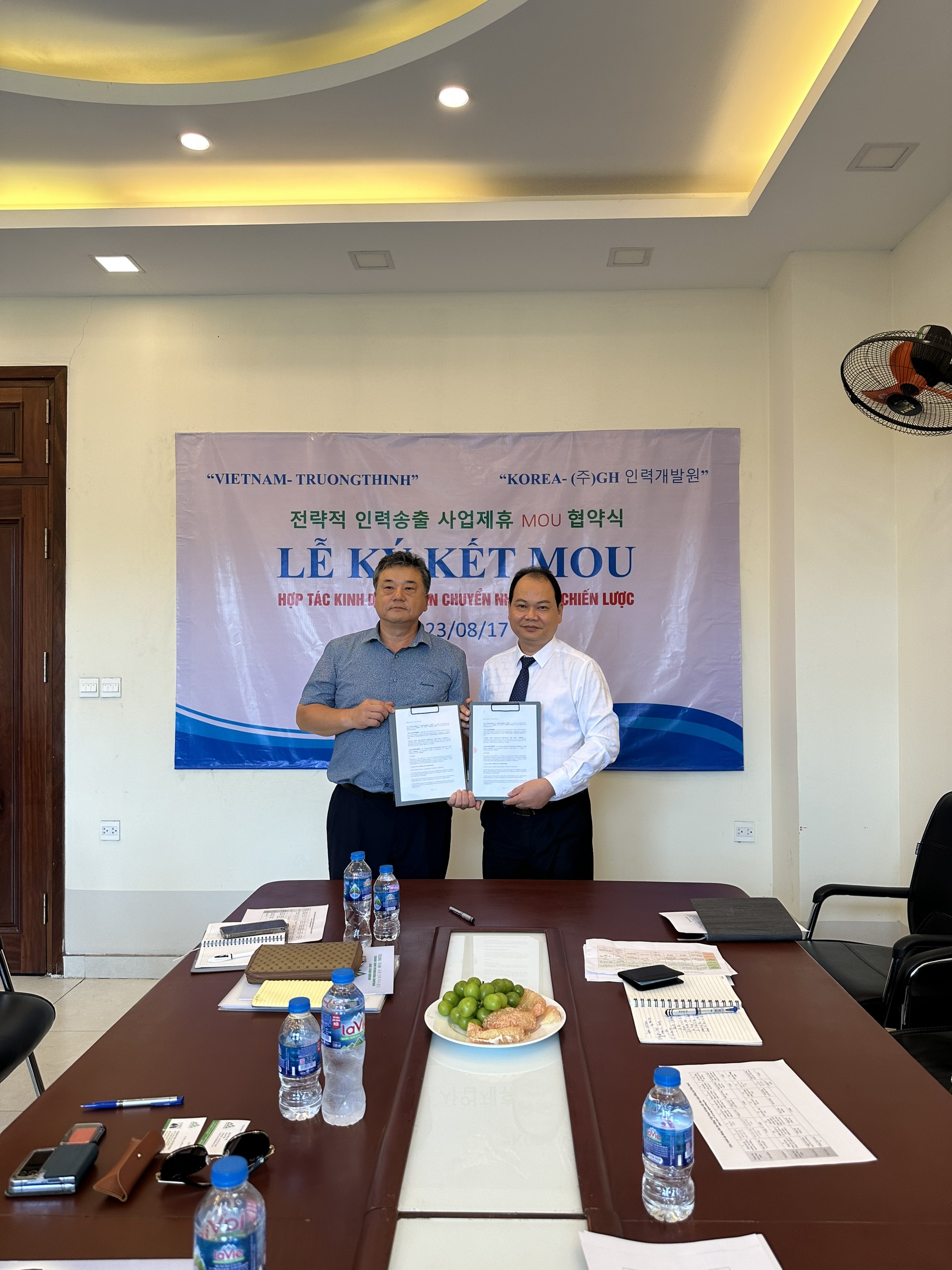 Đối tác Hàn Quốc kí kết hợp đồng với Trường Thịnh - Trường Thịnh IMC Việt Nam